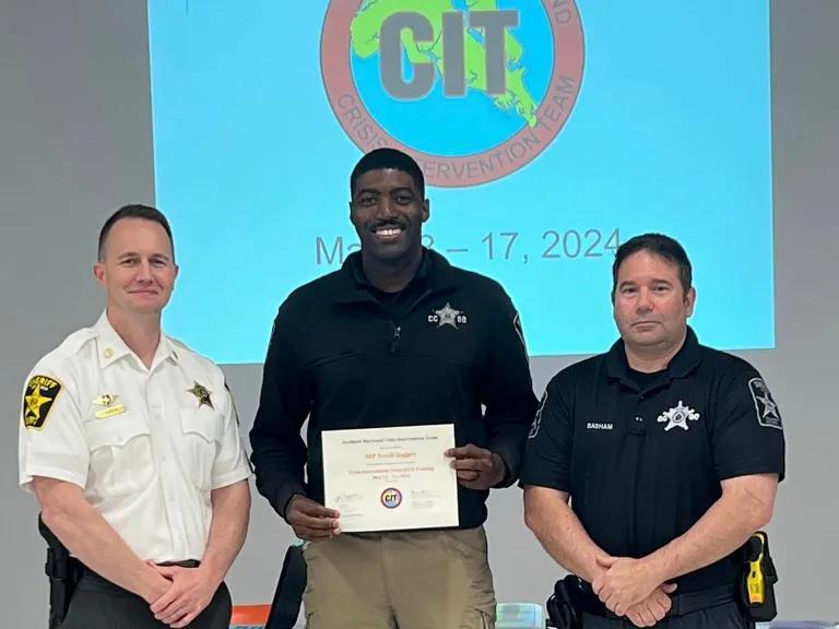 Six Members Of Calvert Sheriff’s Office Graduate Crisis Intervention Team Training