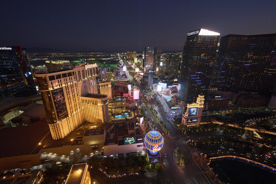 Las Vegas Tourism Drops Amid Trump Tariffs and Crackdown - NewsBreak