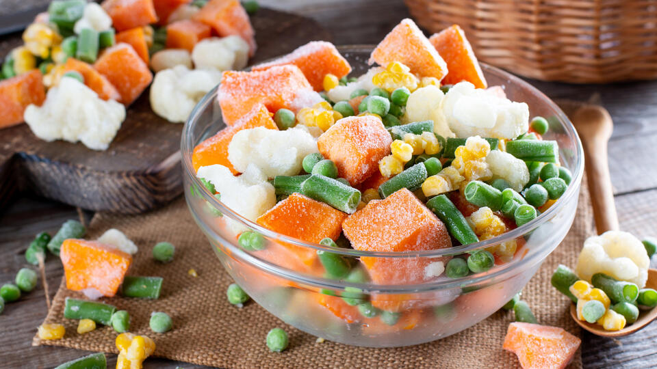 15 Clever Ways To Use Frozen Vegetables In Your Cooking - NewsBreak