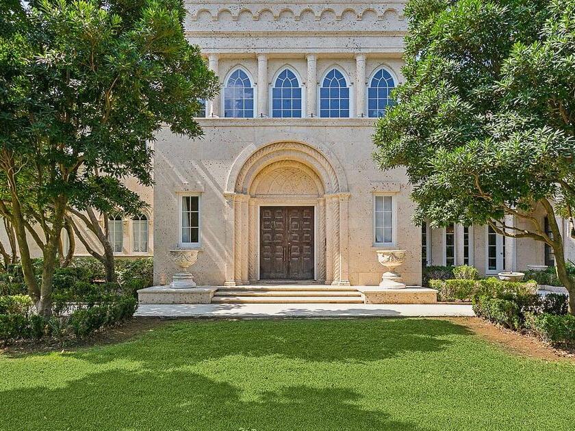 Ray Brandt's Old Metairie compound with 2 mansions sells for millions ...