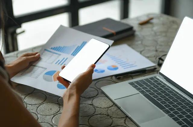 Helix Energy Solutions Group Inc’s (HLX) Stock: A Long-Term Performance ...