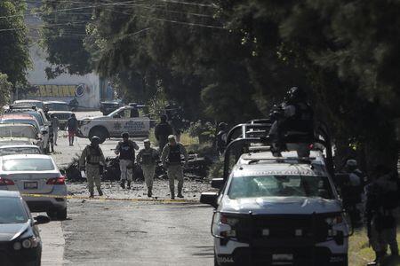 Car bomb attack injures three police officers in central Mexico - NewsBreak