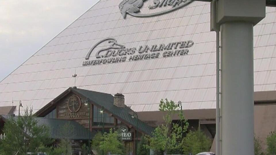 WATCH: Mayor spent $18K on executive retreat at Pyramid, records show ...