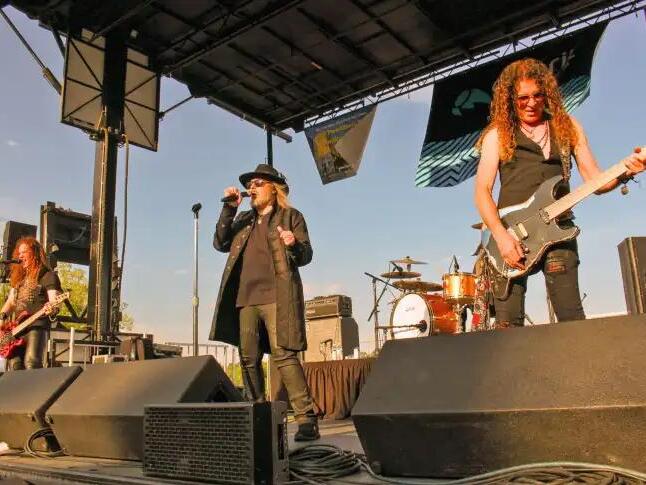 SPOTTED: Classic Rock Night!