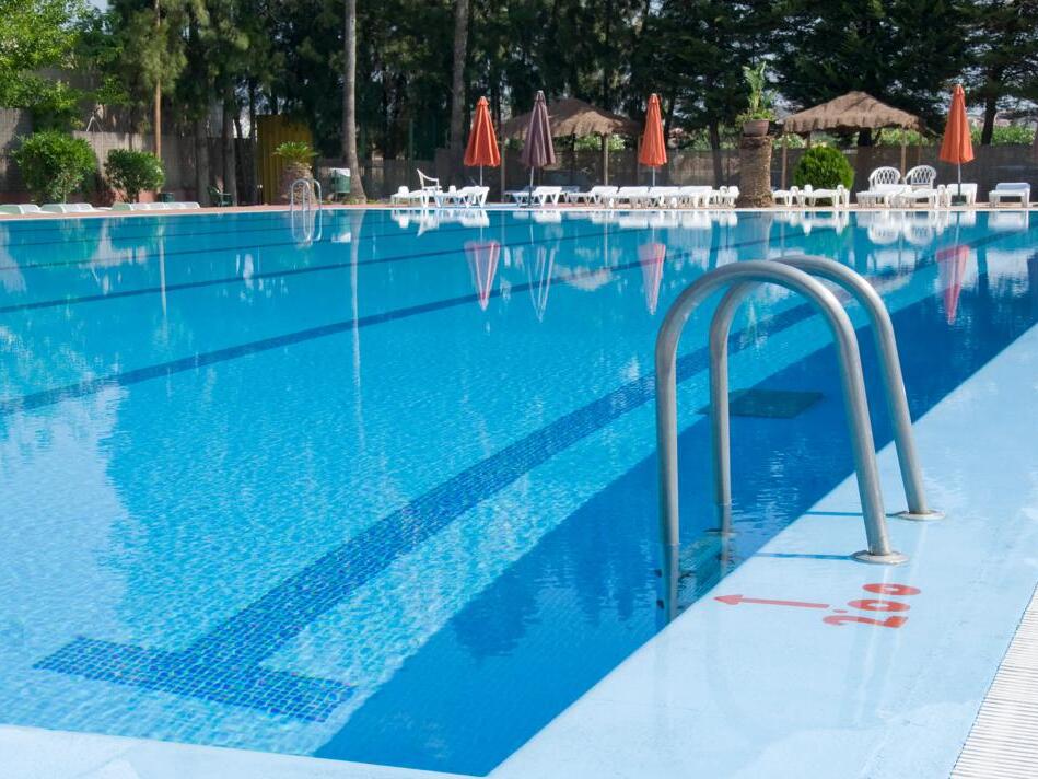 Swim season extended for L.A. County public pools