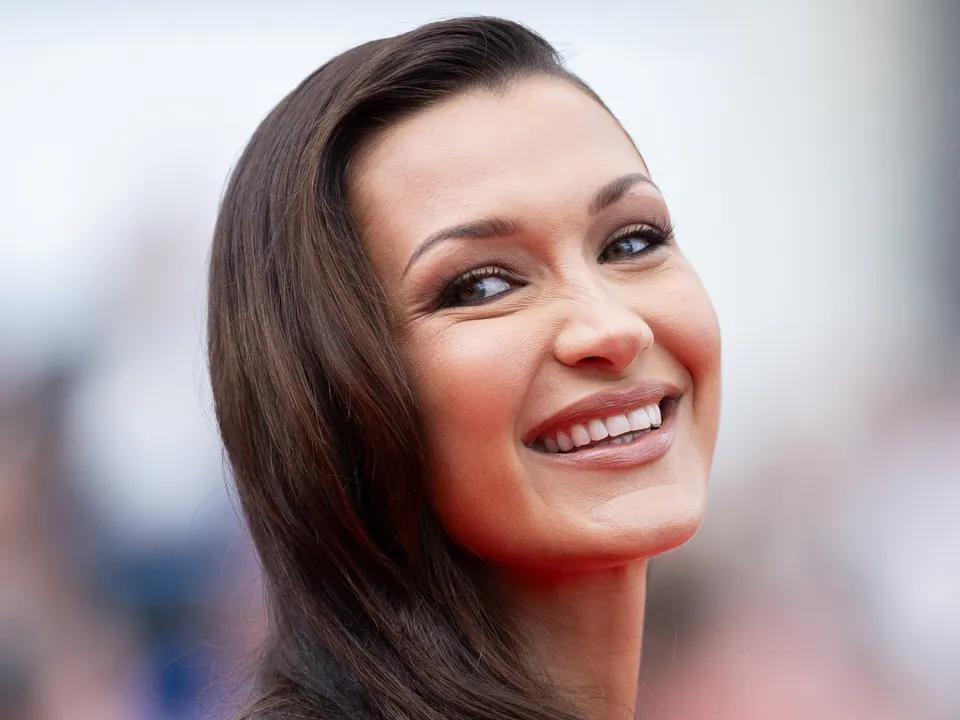 Bella Hadid's Curly Cannes Updo Was on My Prom Moodboard in 1997