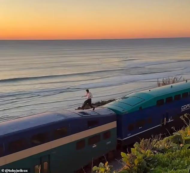 Idiot teens arrested for surfing atop iconic California train in front ...