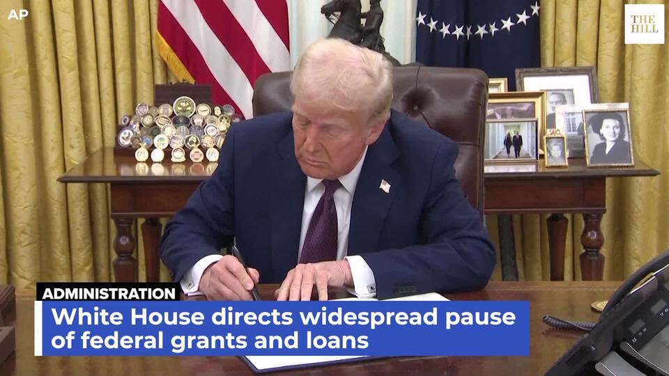 Harris team planned Houston rally with Joe Rogan in mind - NewsBreak