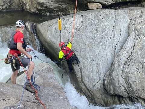 Police identify missing Warren Falls swimmer, unable to recover him ...