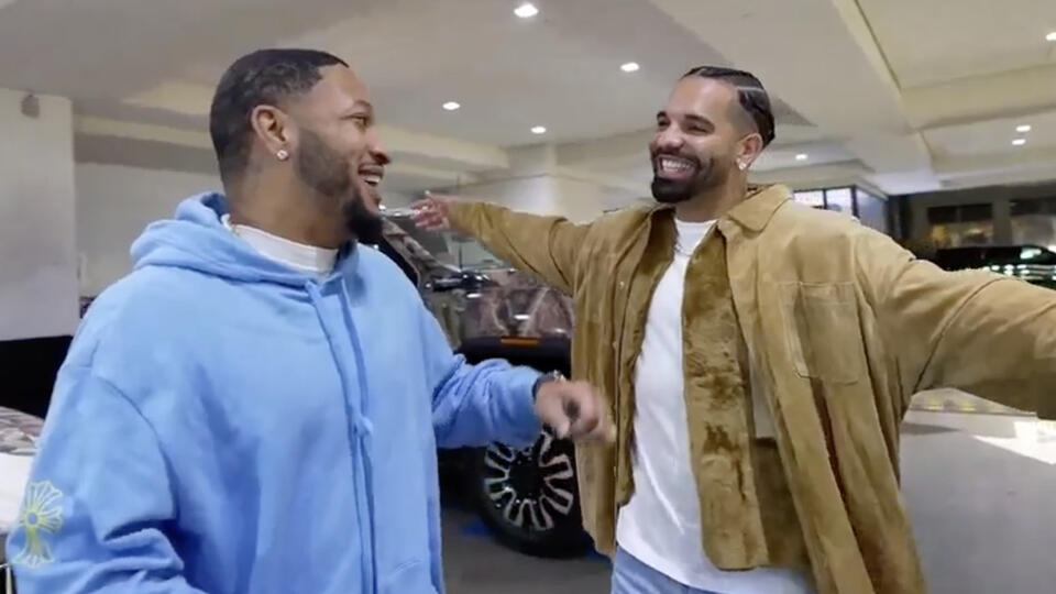 Watch Drake Surprise BenDaDonnn With a $800,000 Rolls-Royce Spectre ...