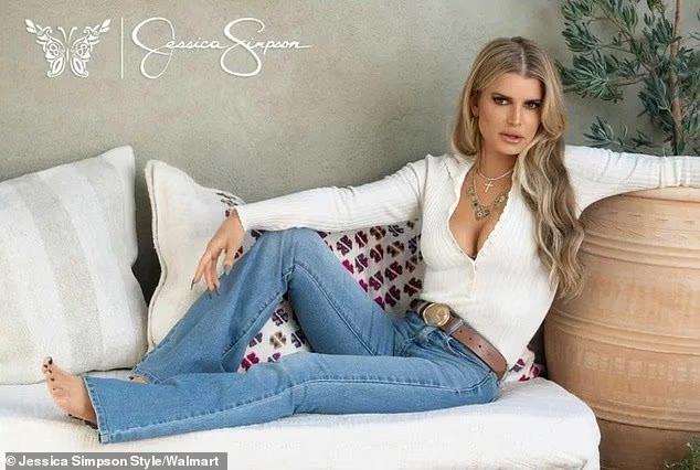 Jessica Simpson is seen for first time this year as she debuts lingerie ...