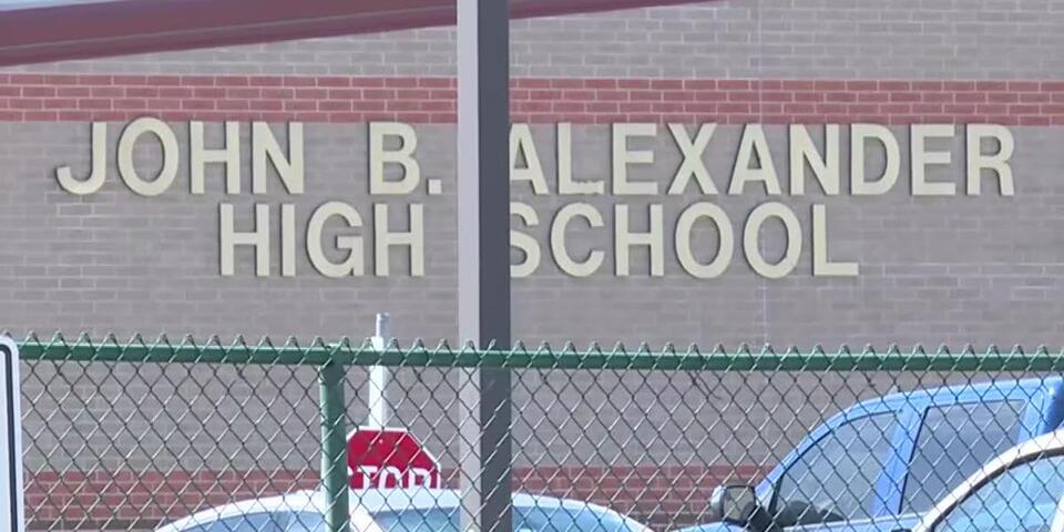 UISD investigates Alexander High School admins - NewsBreak