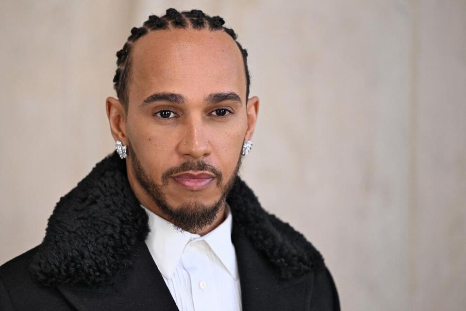 Who Is Lewis Hamilton? F1 Star's Age, Height, Family, Ethnicity, and ...