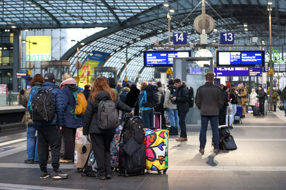 Update: Second Winter Storm Set to Bring More Snow to Northern Europe ...