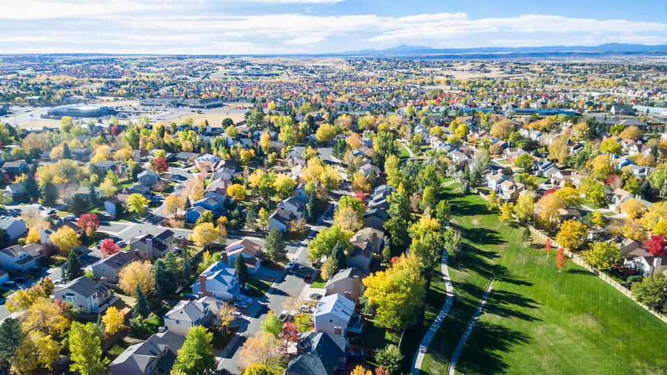 6 Affordable Suburbs That Are Attracting the Middle Class Now - NewsBreak