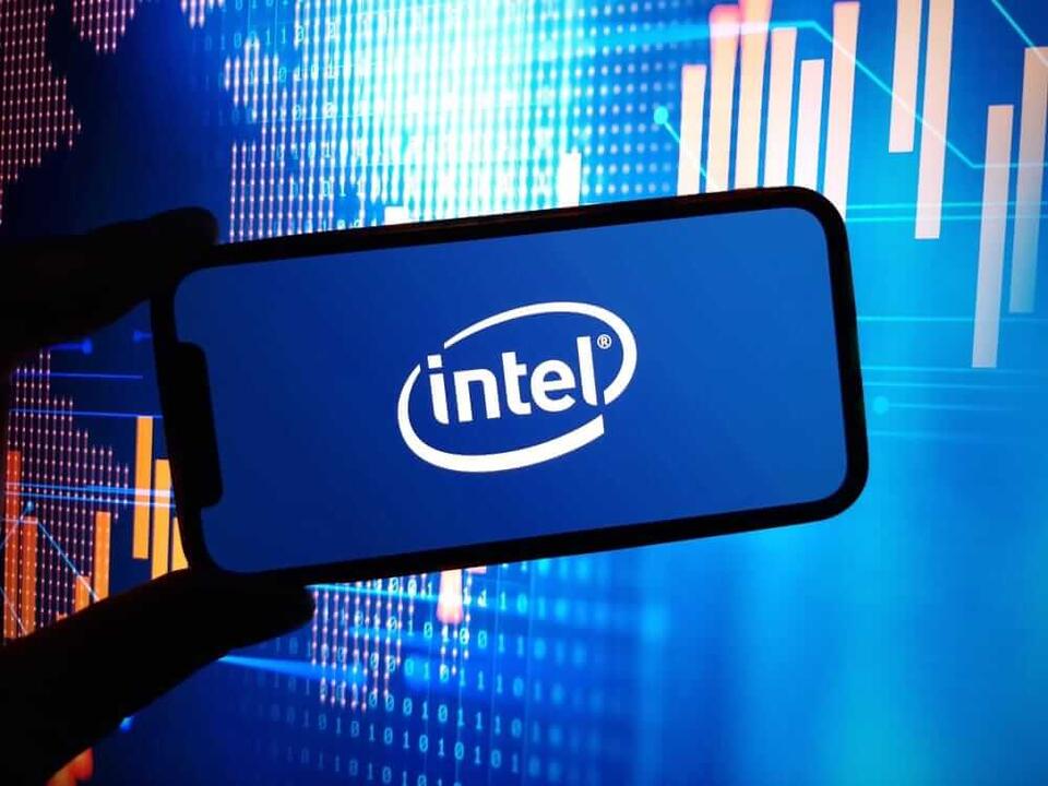 Are Intel Options Traders Expecting the Chip Stock to Collapse This ...