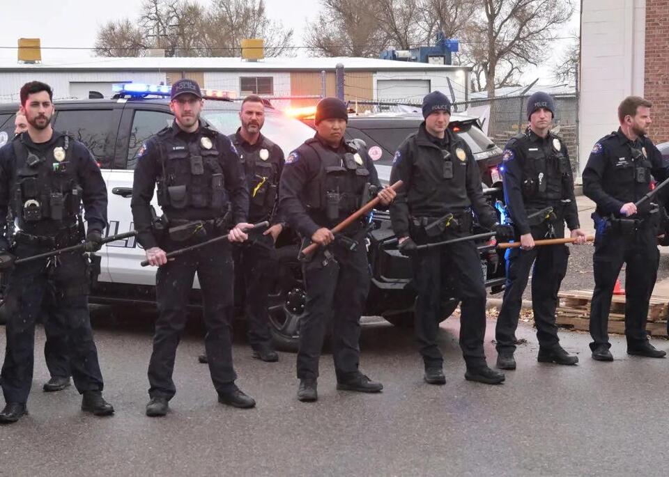 Aurora Police Officer Fatally Shoots Black Man Who Allegedly Tossed His ...