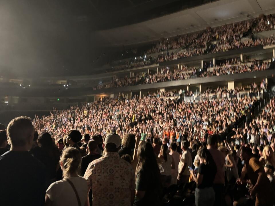 How one pop band is trying to turn concertgoers into climate activists