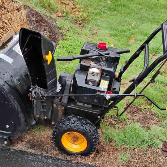 🎁 Freebies Up for Grabs in Newton — Garden Gear & More - NewsBreak