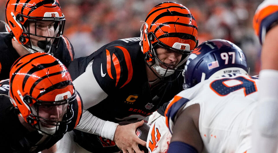 What Is A QB Sneak In NFL And Why Is It So Effective? Find Out - NewsBreak