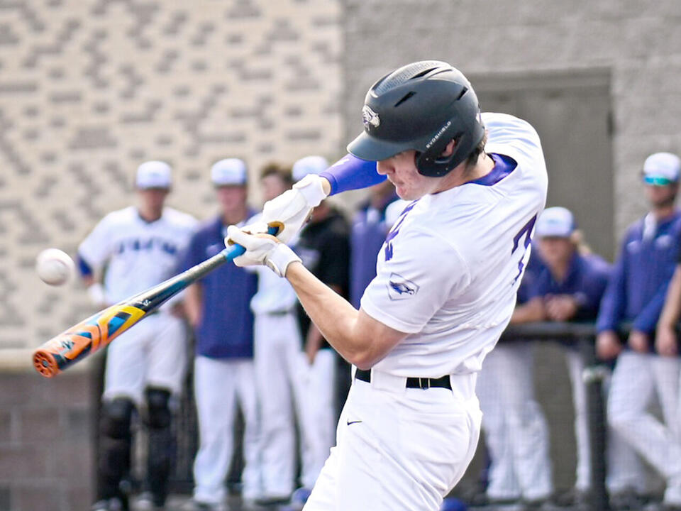 NCAA Division III baseball: UW-Whitewater jumps to quick lead, cruises ...