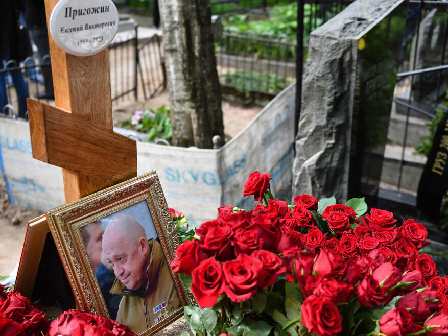 Putin’s Favorite ‘Traitor’ Yevgeny Prigozhin Gets His Own Life-Size Statue