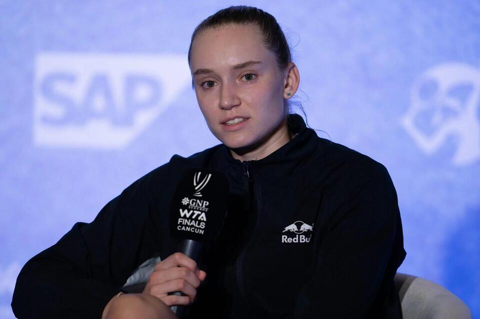 Elena Rybakina Explains Why Her Emotions Are Rarely Shown on Court ...