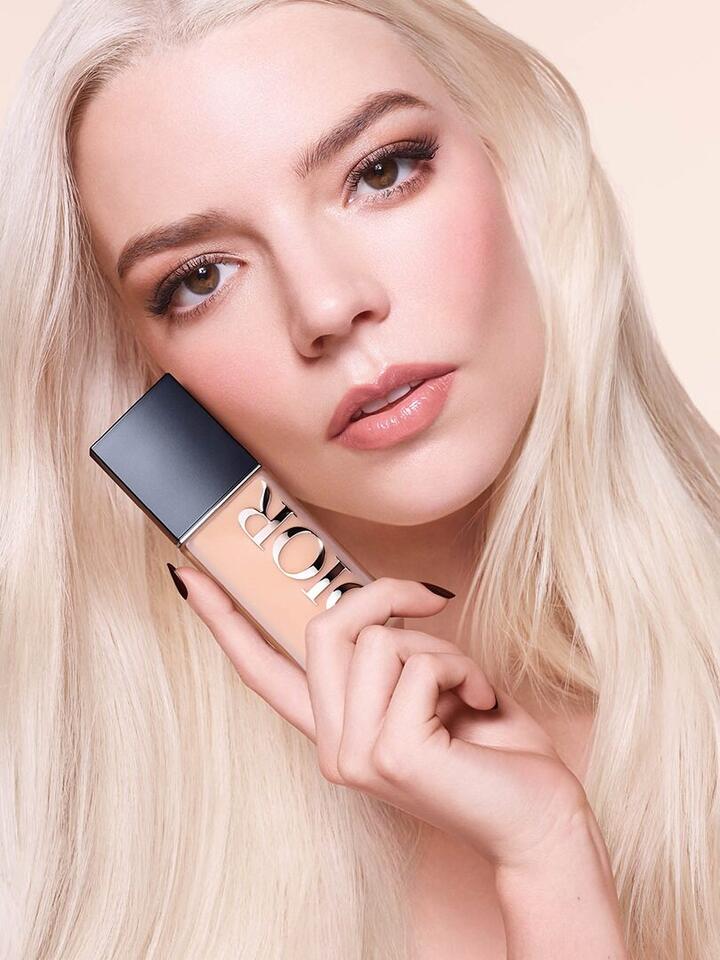 Dior Forever Skin Glow & Skin Wear Foundations Have Debuted in New ...