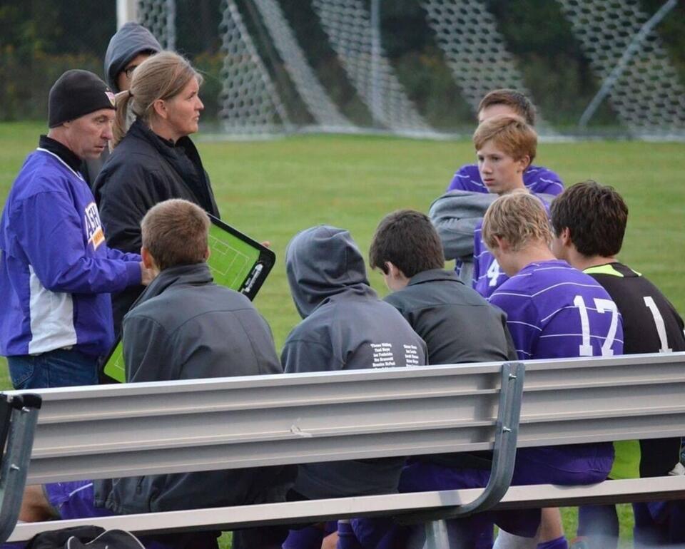 Iconic coach remembered - NewsBreak