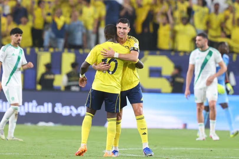 Liverpool icon Sadio Mane watches on as Cristiano Ronaldo in huge Saudi ...