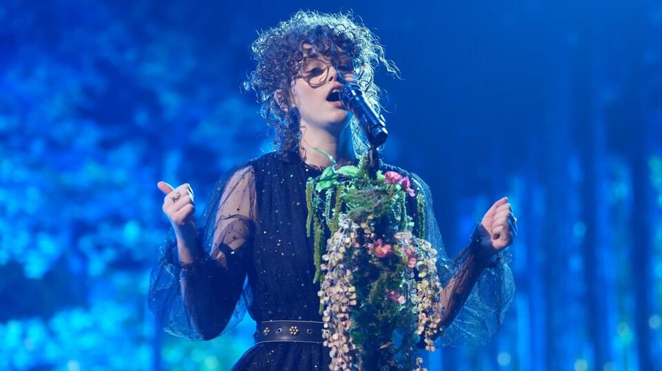 Who Is Sophie Saylor? Get to Know the ‘Star Search’ Singer - NewsBreak