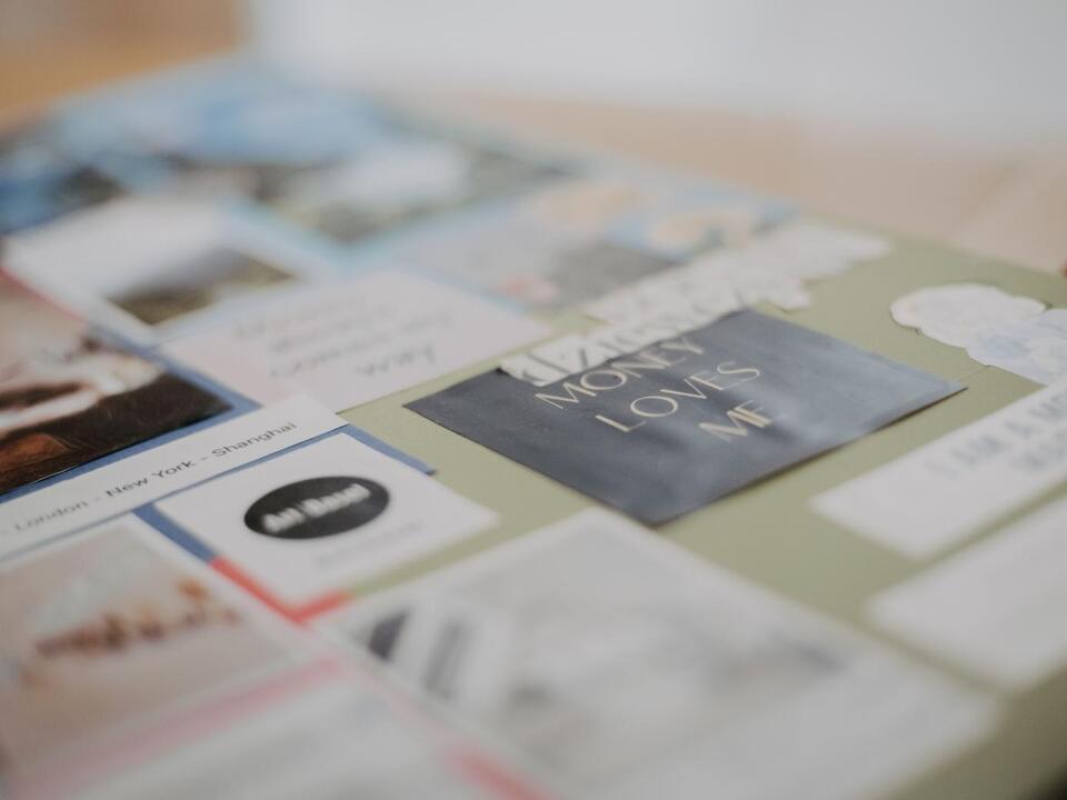 Vision board workshop designed to offer clarity on 2025 goals - NewsBreak