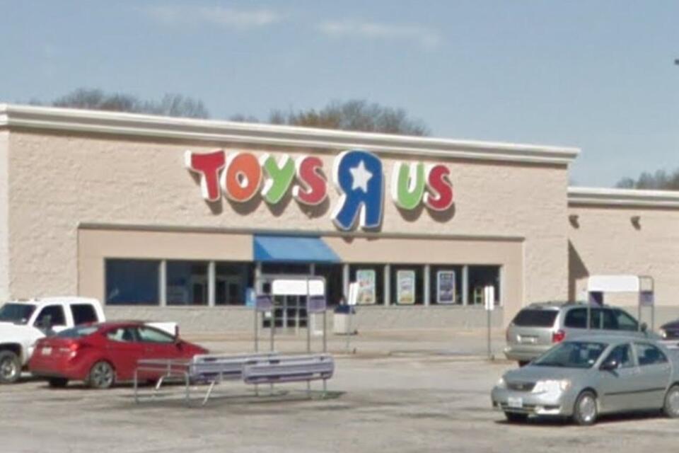 Toys R Us Continuing its Comeback Tour in Texas in 2025 - NewsBreak