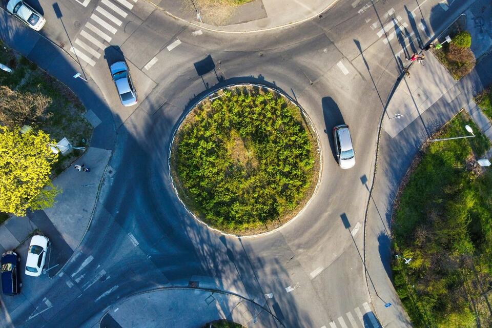 West Michigan Drivers Prepare for a New Roundabout - NewsBreak