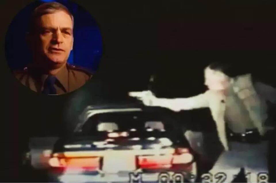 Terrifying Dashcam Footage: 1998 Shootout During Routine Traffic Stop ...