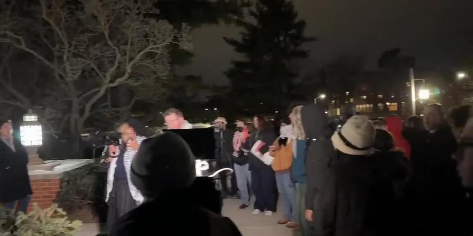 Protestors gather outside MSU President’s home after trustees decline ...