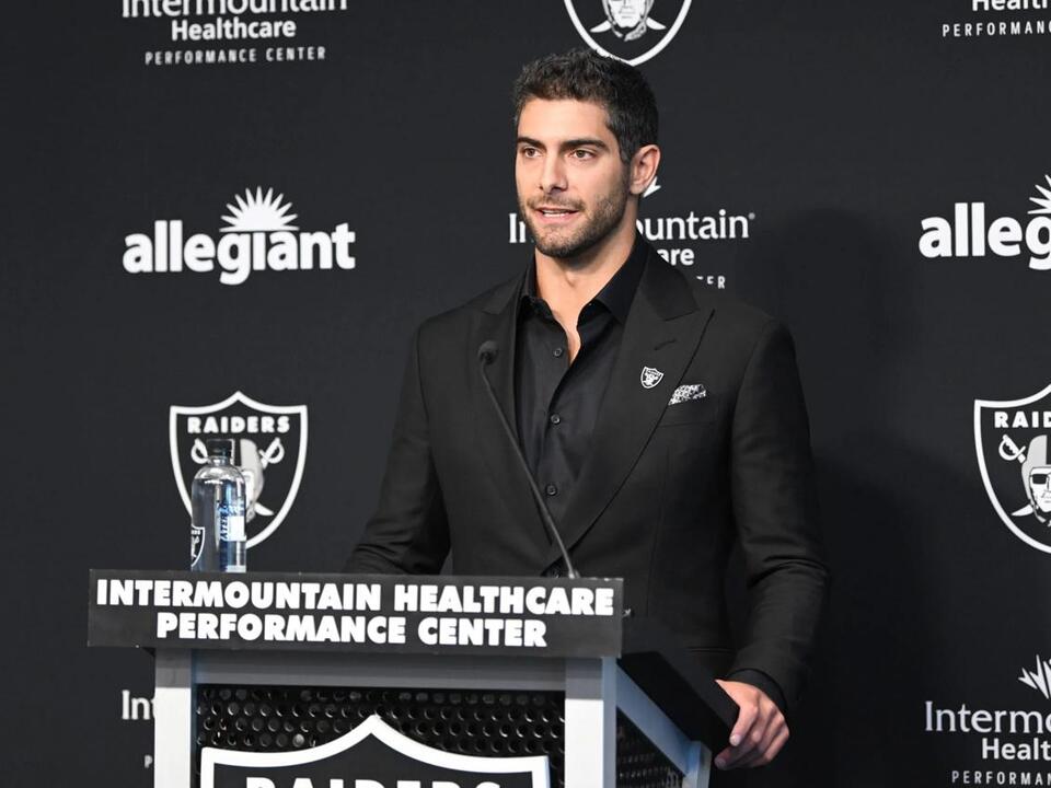 AFC Notes: Keenan Allen, Jimmy Garoppolo, Jarrett Stidham, Broncos ...