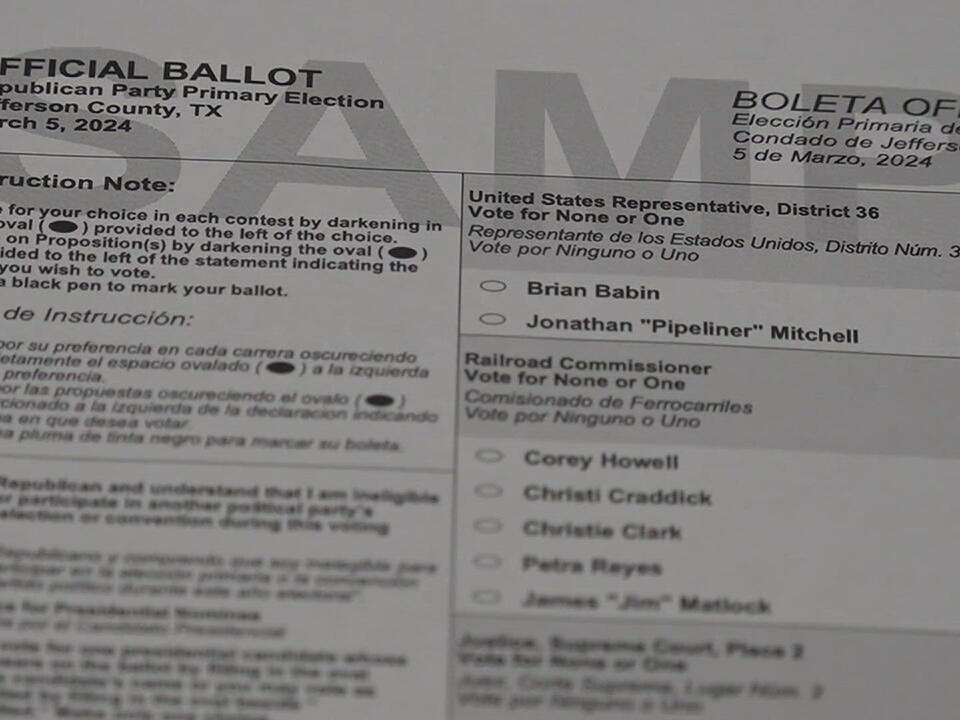 Why do voters have to choose between republican and democratic ballots ...