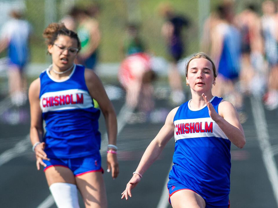 Chisholm Girls Track Building Up Young Athletes