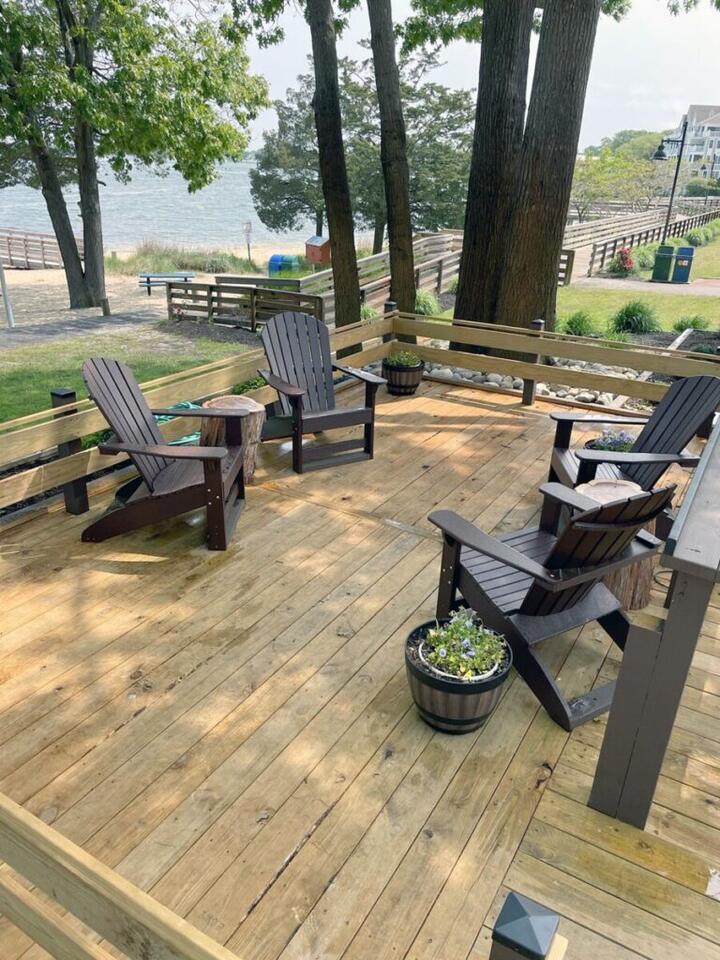 Riverfront Park adds an observation deck, and a new playground - NewsBreak