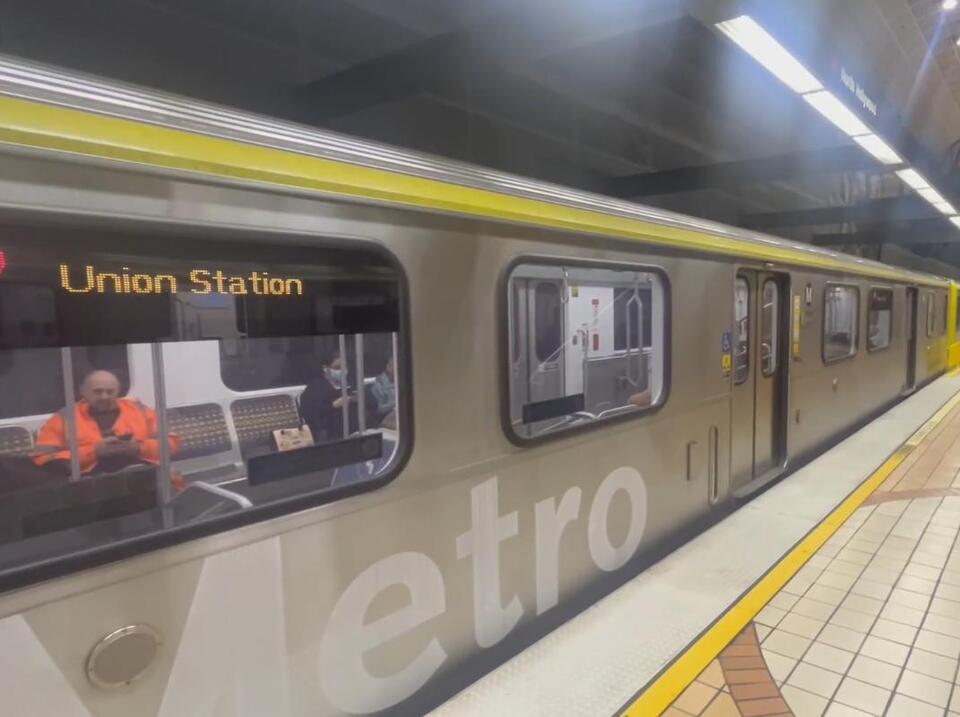 Metro’s tap-to-exit returns to Union, North Hollywood stations - NewsBreak