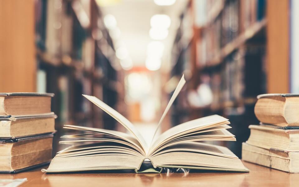 Column: Virginia’s new textbook law leaves costs unaddressed - NewsBreak