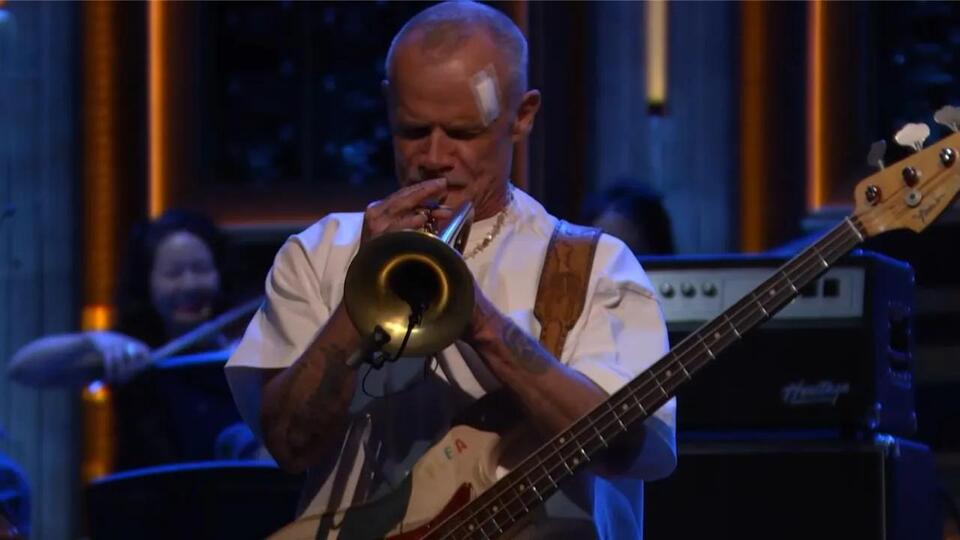 Flea Covers Frank Ocean’s “Thinkin Bout You” on Fallon: Watch - NewsBreak