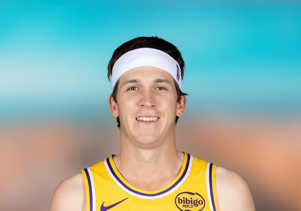 Austin Reaves will not return with calf soreness - NewsBreak