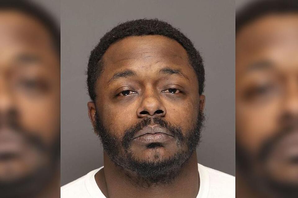 Guilty Plea For Murder Outside Minnesota Amazon Warehouse - NewsBreak