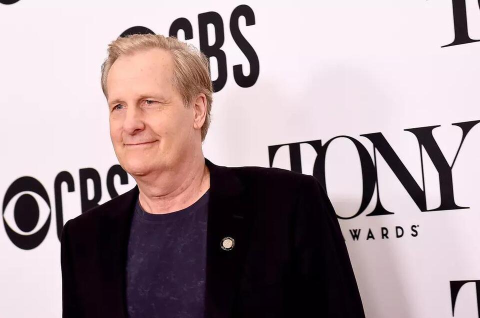Jeff Daniels Invests in His Michigan Roots with New Bistro in Chelsea ...