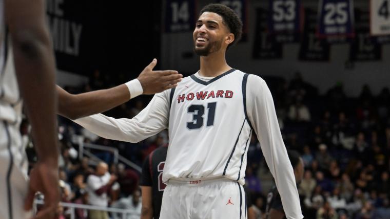 How old is Seth Towns? Explaining the Howard forward's college ...