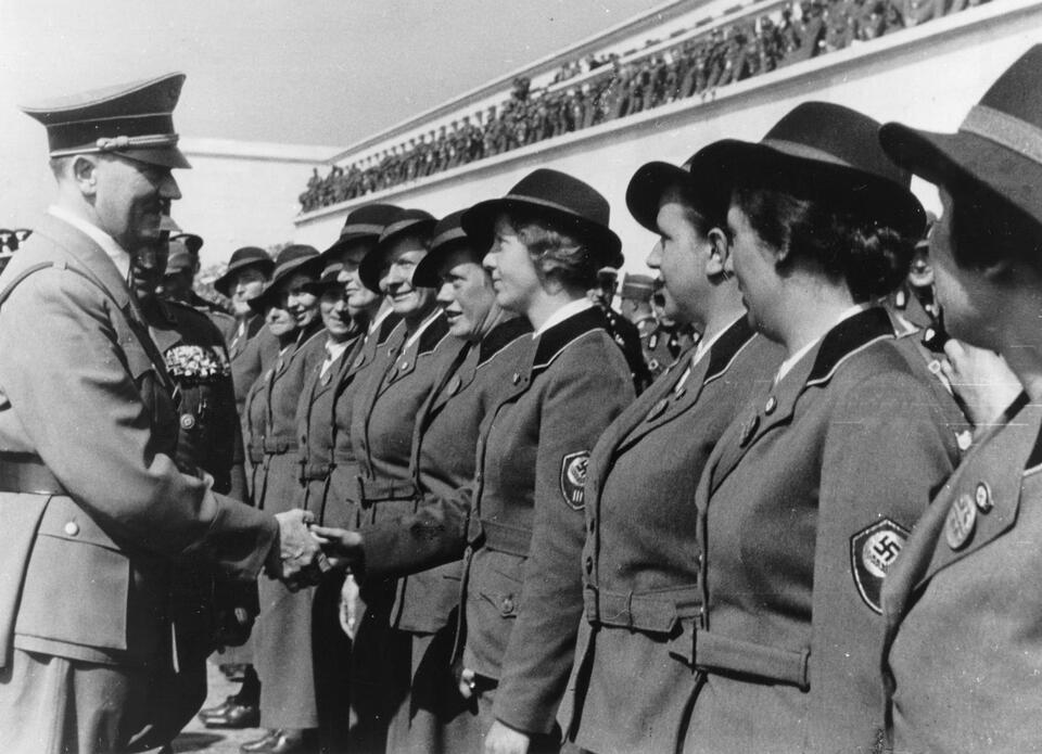 The making of a tyrant: How Hitler’s deformed genitals shaped his ...