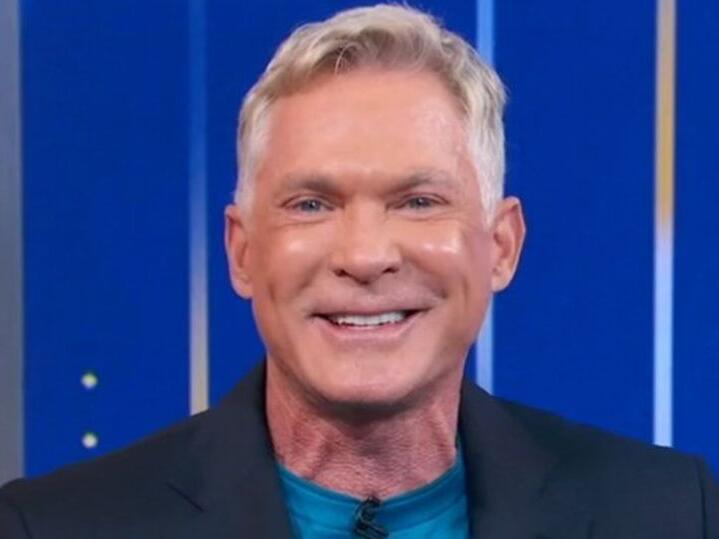 Good Morning America host jokes Sabrina Carpenter is his 'spirit animal ...