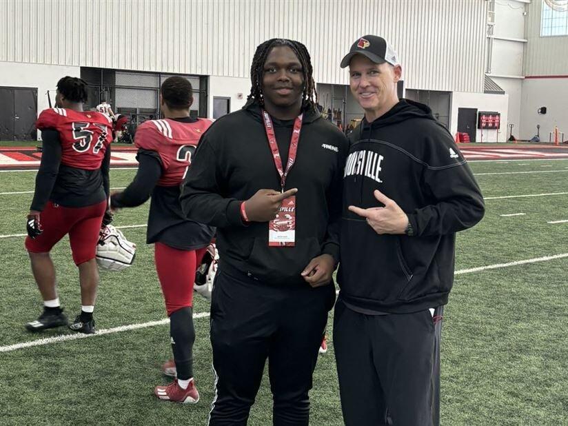 North Hardin DL lands offer from Louisville